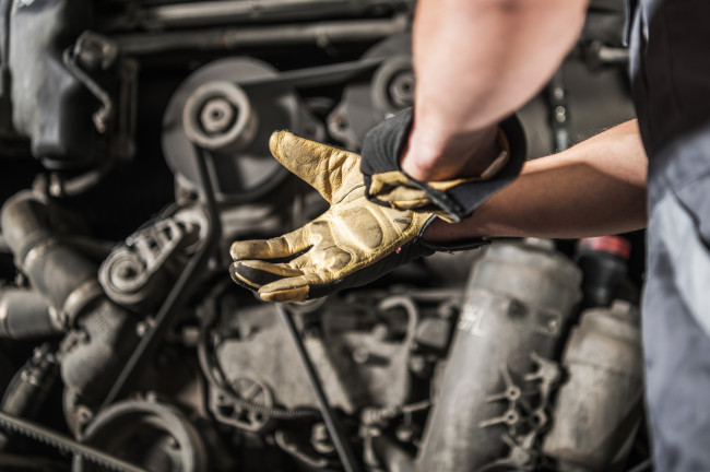 Why A Great Diesel Mechanic is Worth Their Weight in Gold | Mid ...
