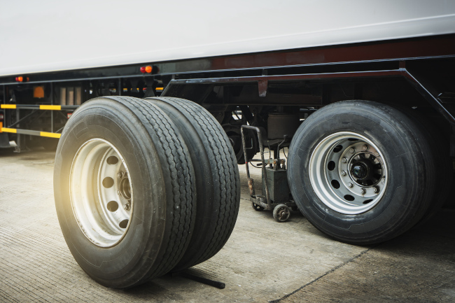 If You See These Signs, Your Trailer Tires Need Rotating | Mid Carolina ...